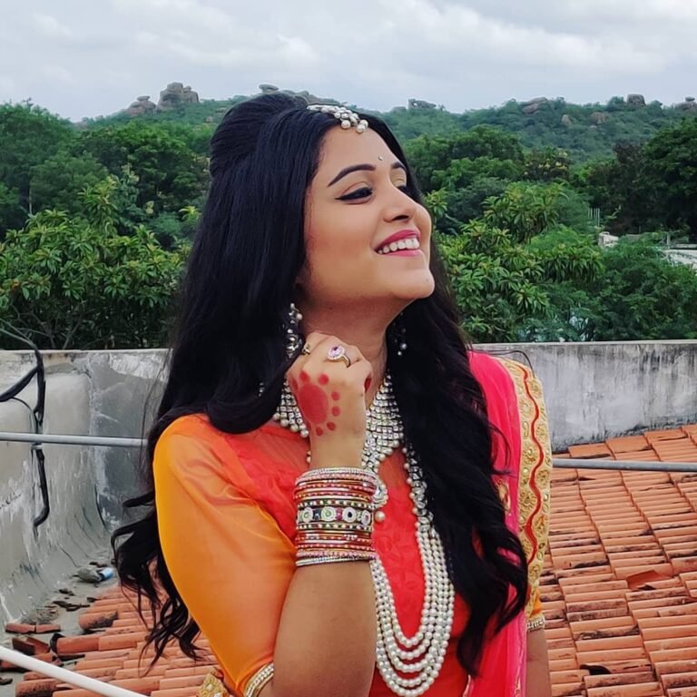 Naga Bhairavi Serial Actress Yashmi Gowda Latest Photos